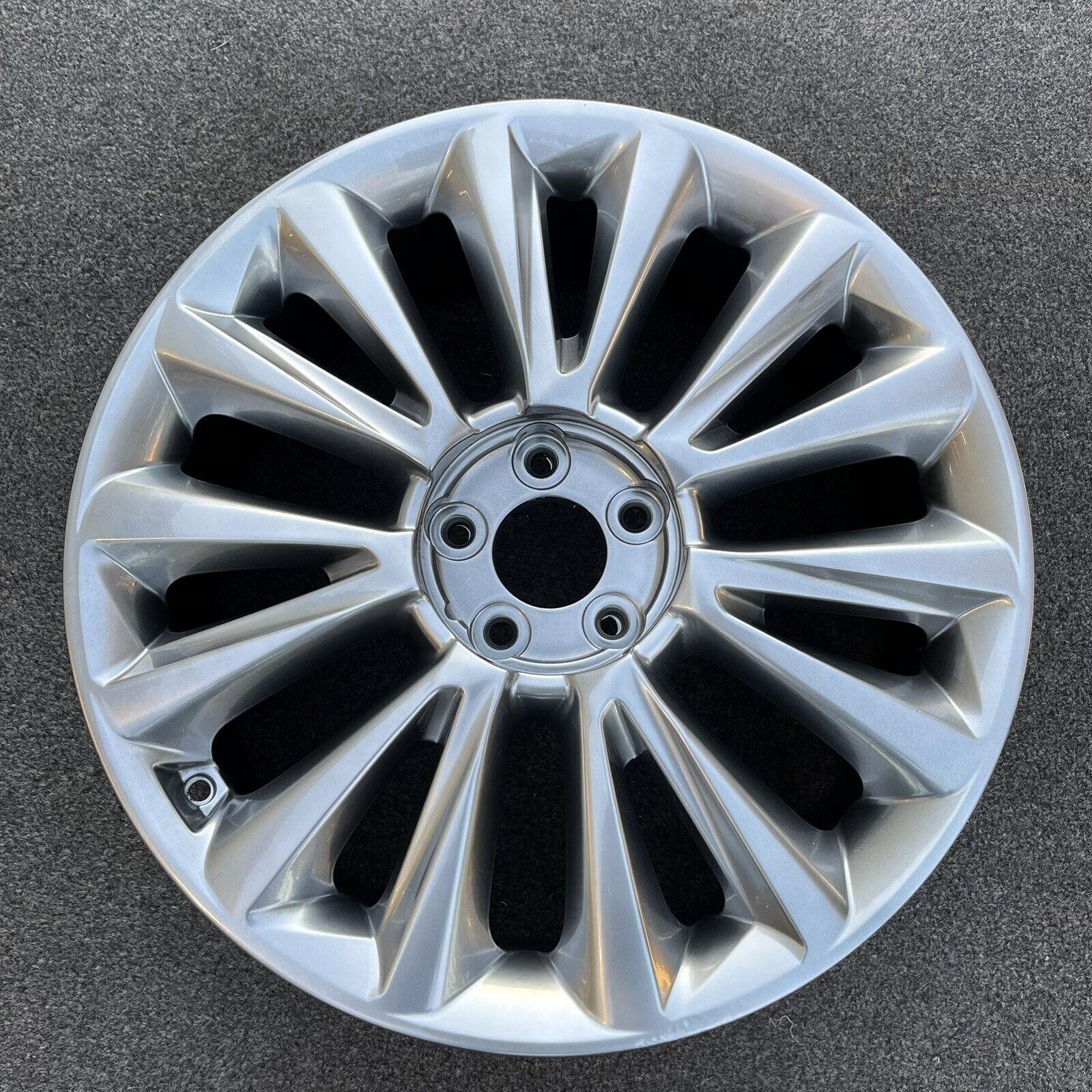 SINGLE 20 INCH WHEEL/RIM HYUNDAI PALISADE 2020-2021 OEM HYPER SILVER ...
