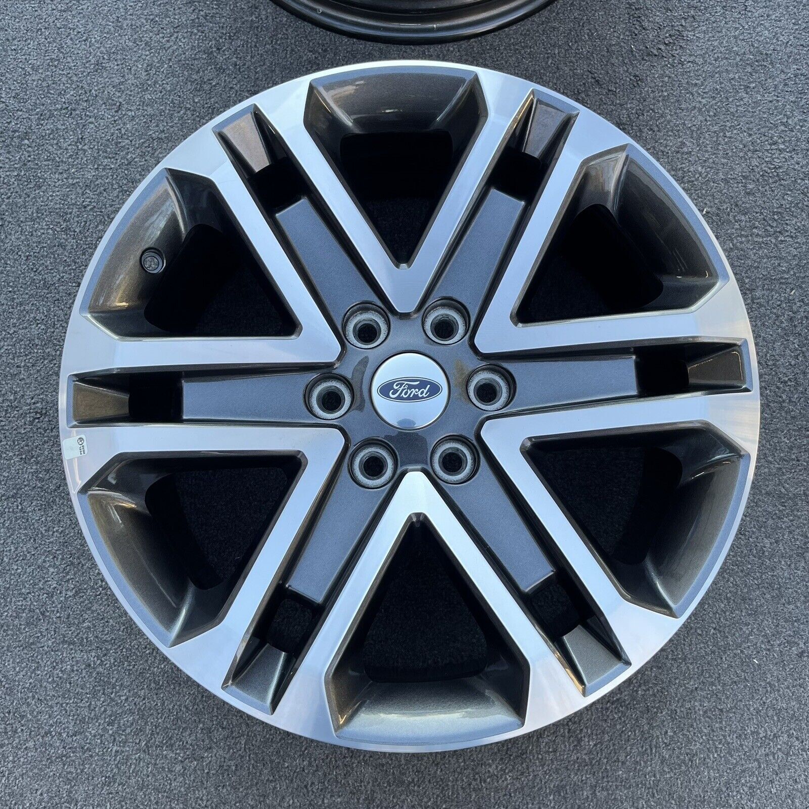 SINGLE 20 INCH WHEEL/RIM FORD F-150 2021-2024 OEM CHARCOAL MACHINED ...