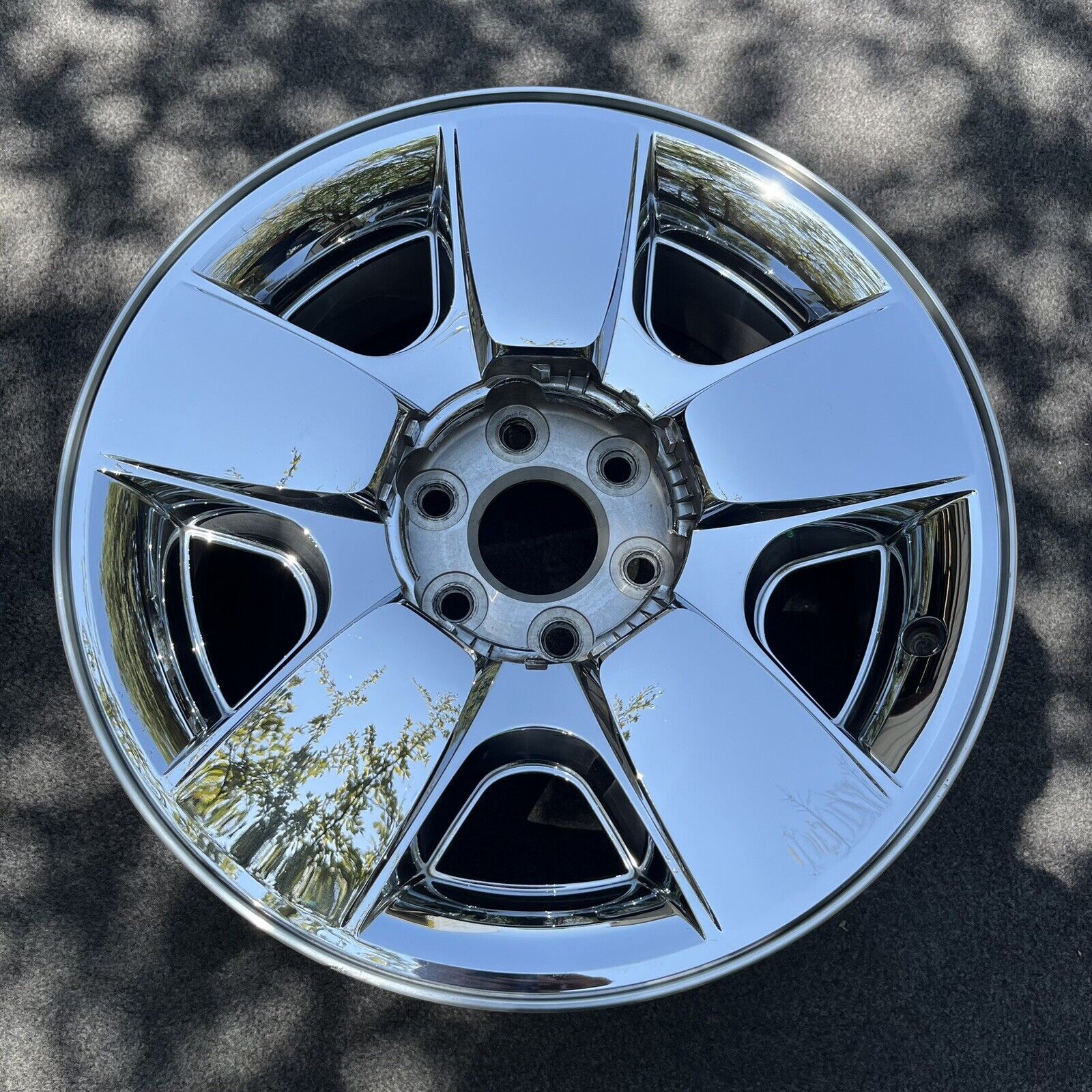 SINGLE 20 INCH WHEEL CHEVROLET SILVERADO TAHOE SUBURBAN OEM CHROME CLAD ...
