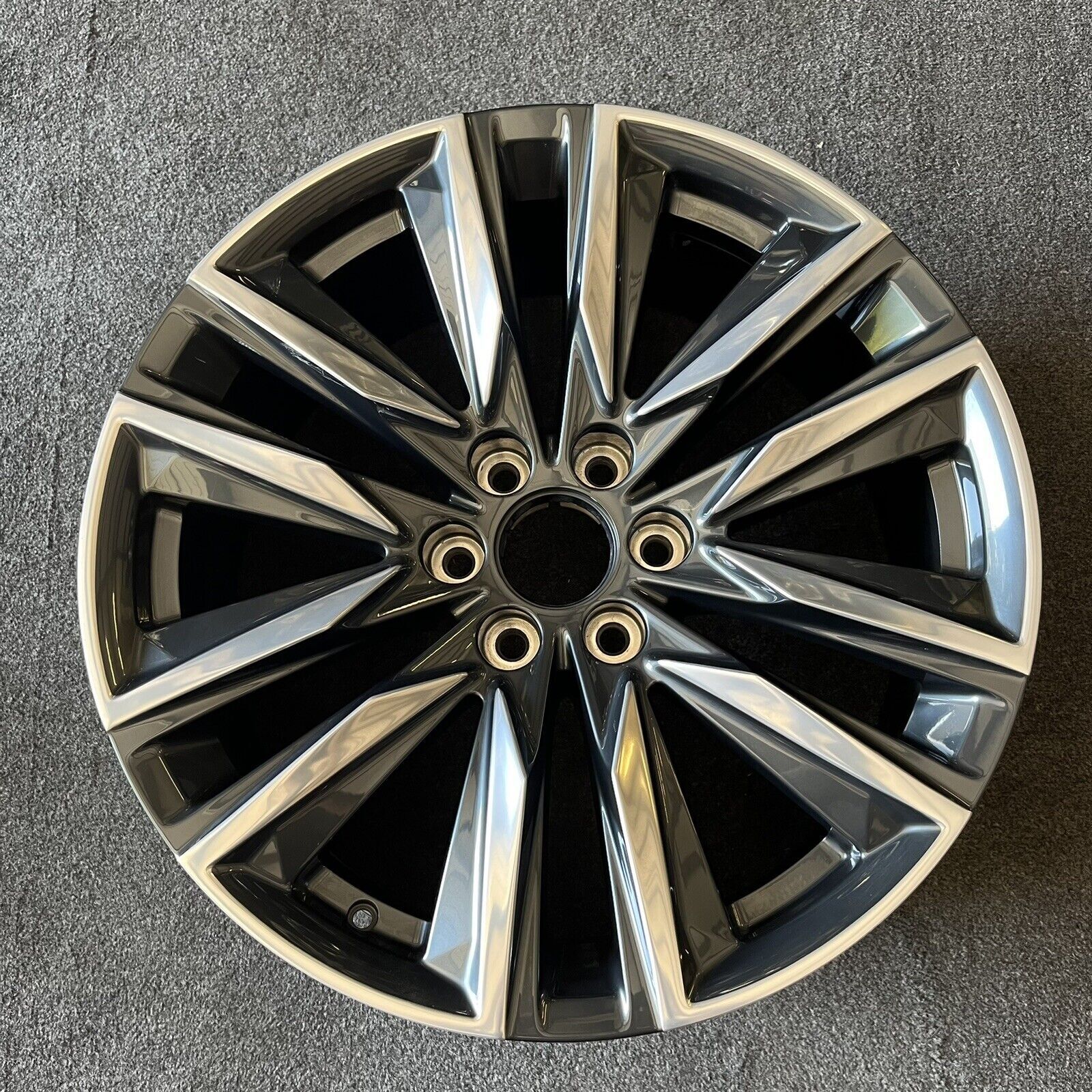 SINGLE 22 INCH WHEEL/RIM CADILLAC ESCALADE 2021-2023 OEM CHARCOAL ...