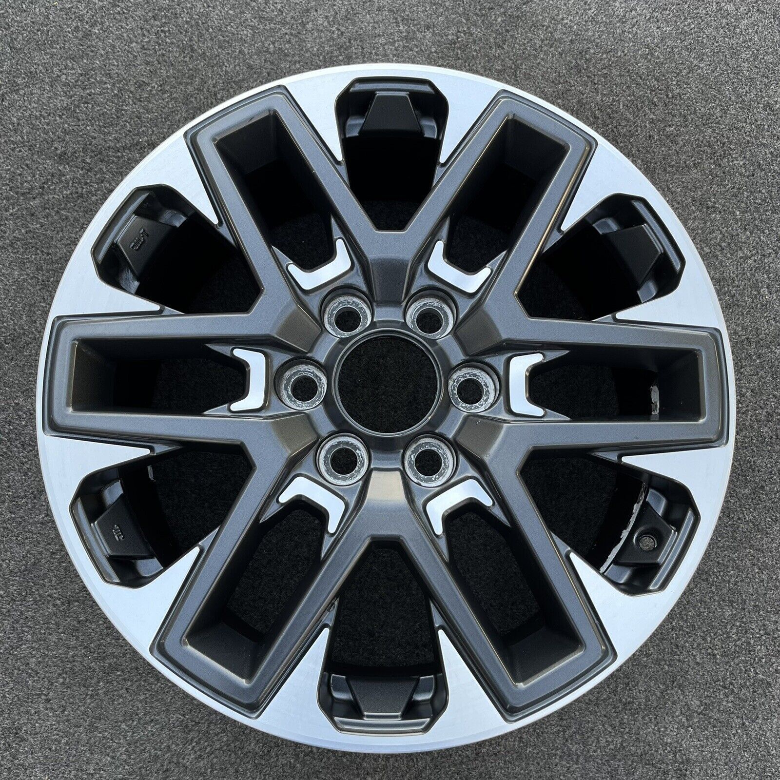 SINGLE 20 INCH WHEEL/RIM TOYOTA TUNDRA 2022 -2023 OEM CHARCOAL POLISHED ...