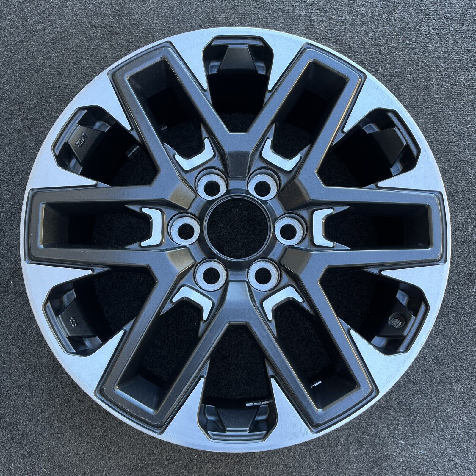 SINGLE 20 INCH WHEEL/RIM TOYOTA TUNDRA 2022 -2023 OEM CHARCOAL POLISHED ...