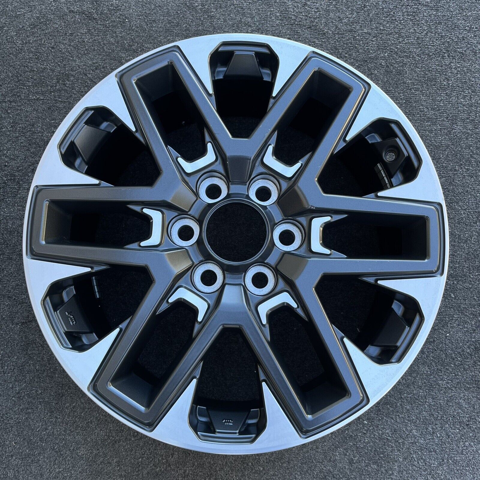 SINGLE 20 INCH WHEEL/RIM TOYOTA TUNDRA 2022 -2023 OEM CHARCOAL POLISHED ...