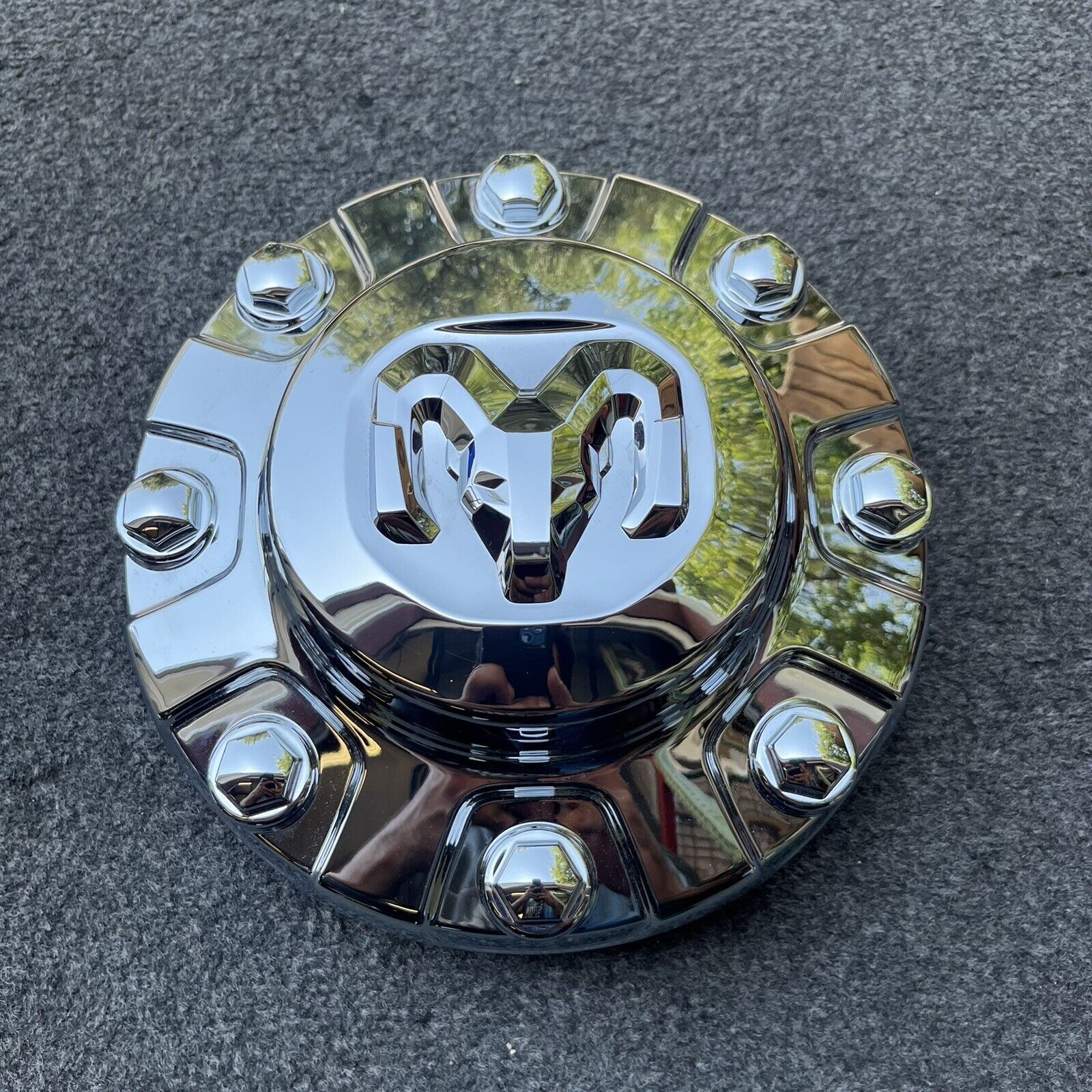 SINGLE CENTER CAP RAM 3500 DUALLY REAR 2019-2023 OEM CHROME 6MP53TRMAC ...