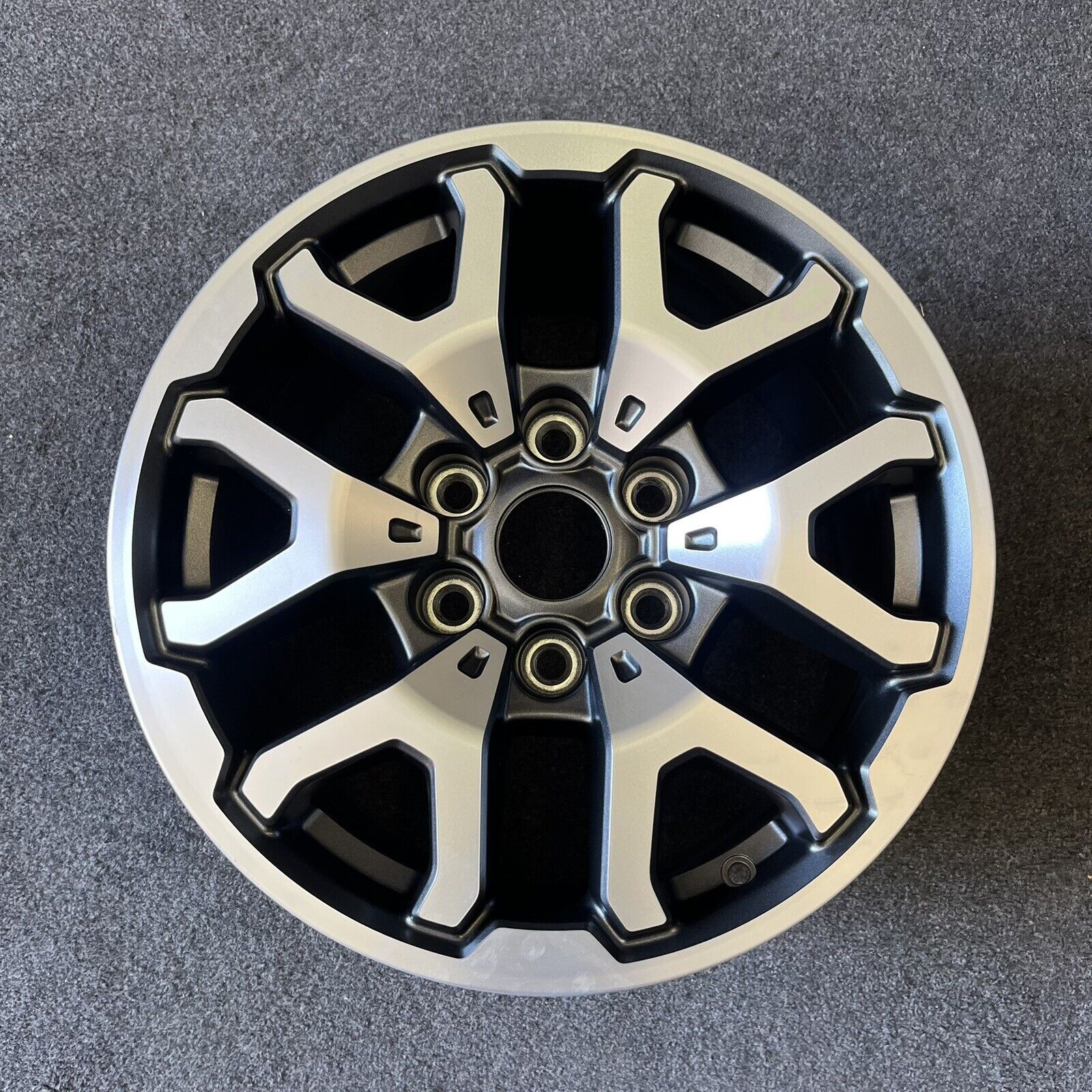 SINGLE 17 INCH WHEEL/RIM FORD RAPTOR 2022-2024 OEM CHARCOAL MACHINED ...