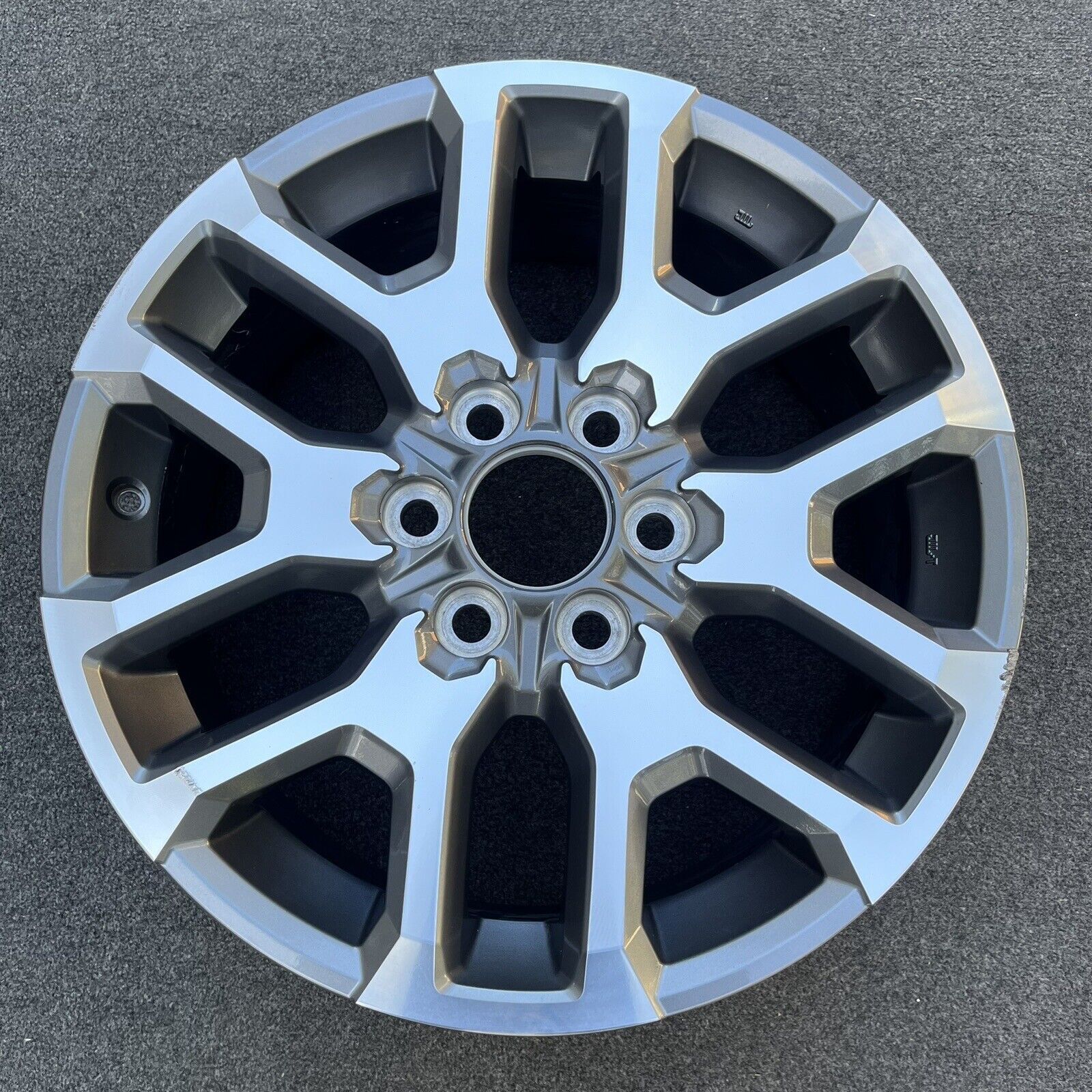 SINGLE 20 INCH WHEEL/RIM TOYOTA TUNDRA 2022-2024 OEM GRAY MACHINED ...