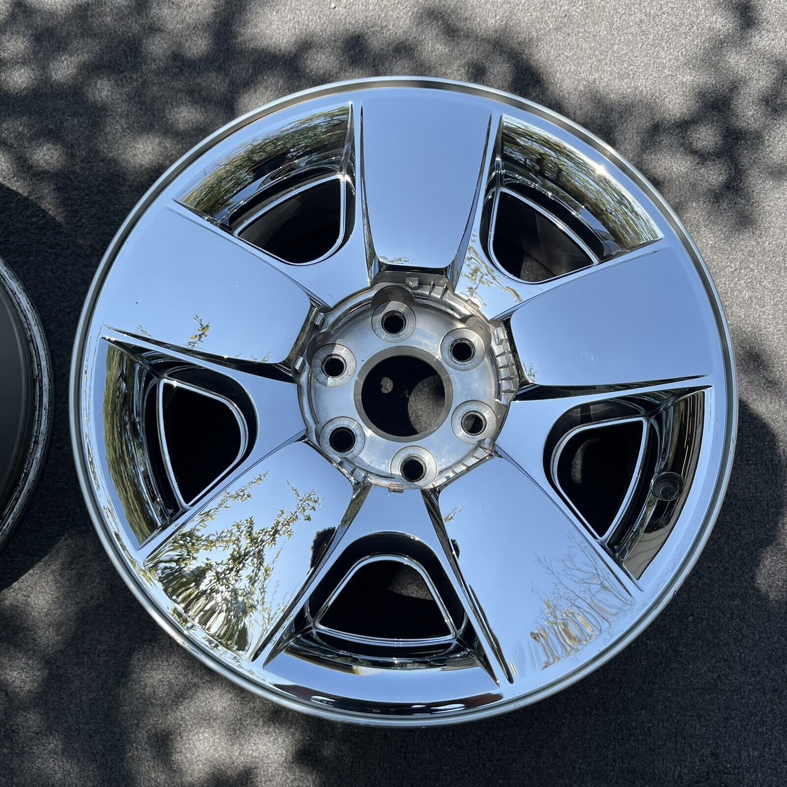 SINGLE 20 INCH WHEEL CHEVROLET SILVERADO TAHOE SUBURBAN OEM CHROME CLAD ...